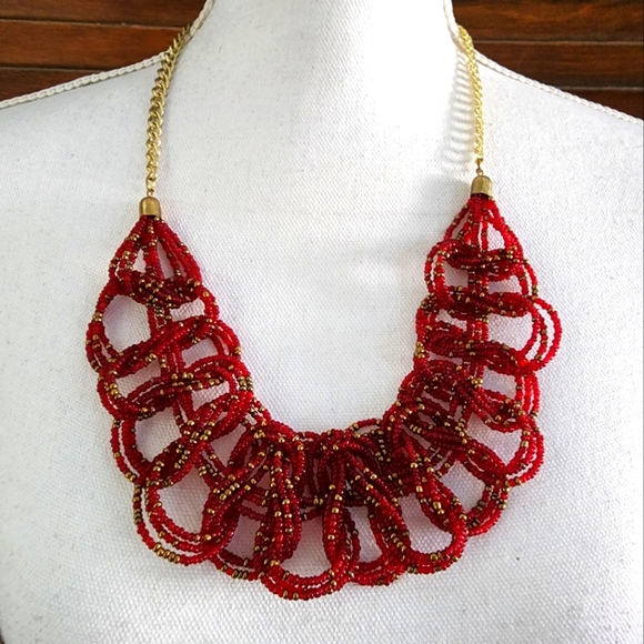 Erica Lyons | Jewelry | Erica Lyons Beaded Statement Necklace Burgundy ...